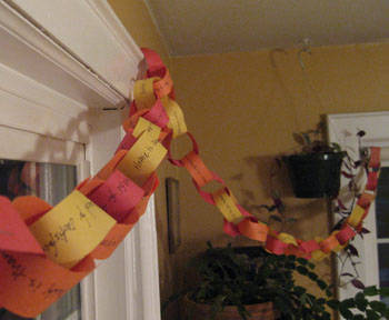A Chain of Thanks - Happy Home Fairy