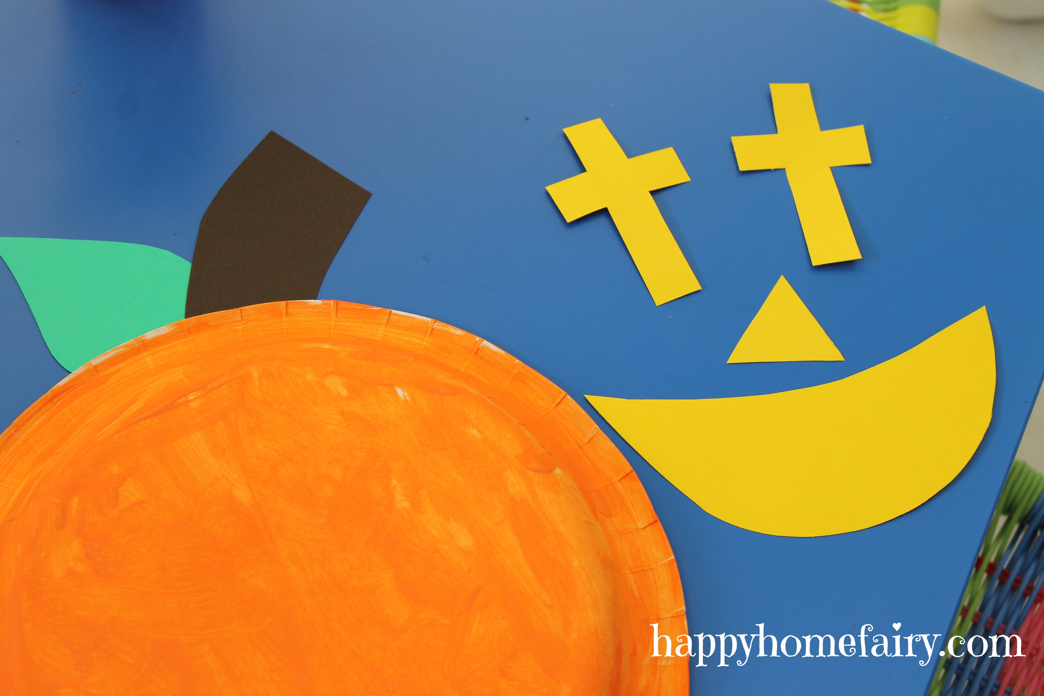 A Christian Pumpkin Windsock Craft - FREE Printable! - Happy Home Fairy